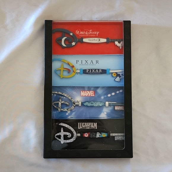 Disney | Wall Decor | Disney Studios 4 Key Set Pixar Lucasfilm Marvel ...
